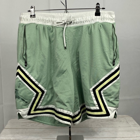 Jordan | Shorts | Mens Large Jordan Mesh Shorts | Poshmark